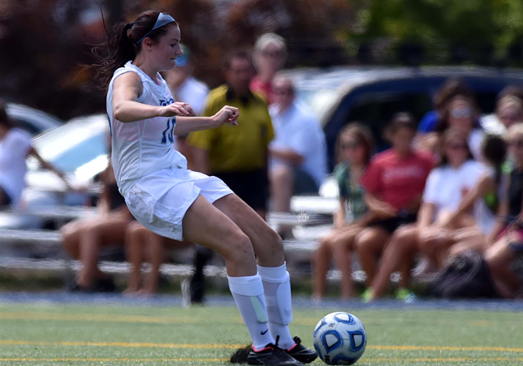 No.1 Staff coach named female athlefte of the year - NO 1 Soccer Camps